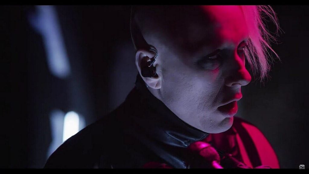 Tim Skold, były gitarzysta Marilyna Mansona przedstawia teledysk "Small ...