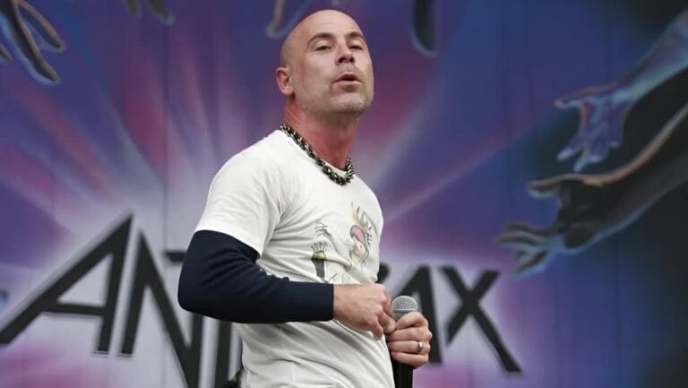 John Bush zagra utwory Anthrax. Skąd taka decyzja?